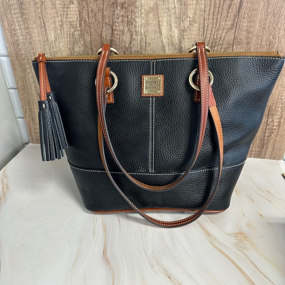 Dooney & Bourke | Bags | Dooney Bourke Handbag Wexford Leather Small ...